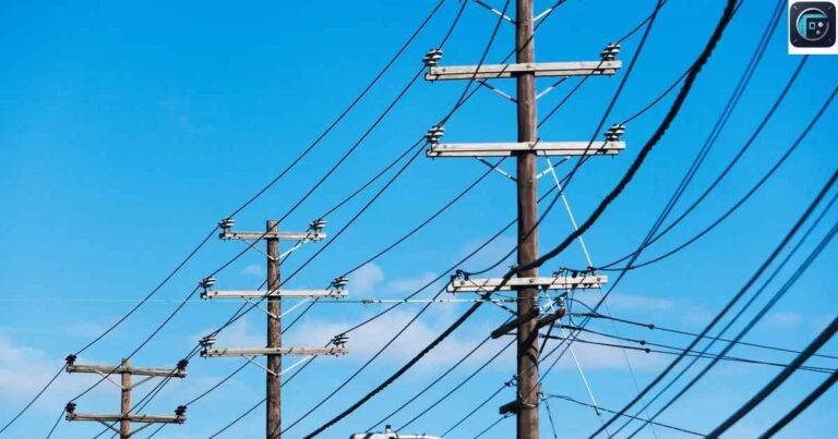 How Long Is 30 Feet? 13 Real-Life Examples to Visualize This Length